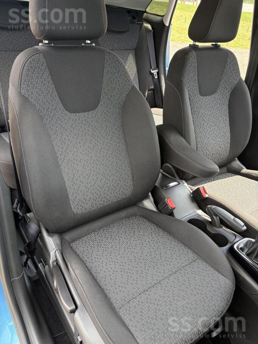 Zils Opel Grandland X 2018 Daugavpils, ar dzinēja tilpumu 1.50 L un nobraukumu 92 tūkst. km par 10500 €, foto 23 vietnē AUTOMOTO.COM.LV
