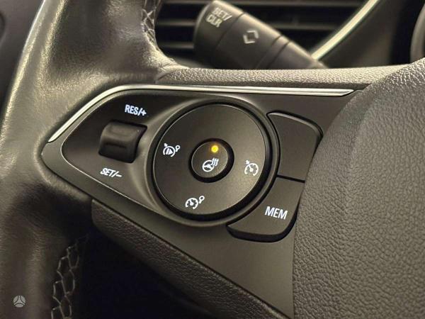 Blue Opel Grandland X 2018 in Marijampole, with an engine capacity of 1.20 L and mileage of 75 thousand km for 12750 €, photo 8 on AUTOMOTO.COM.LV