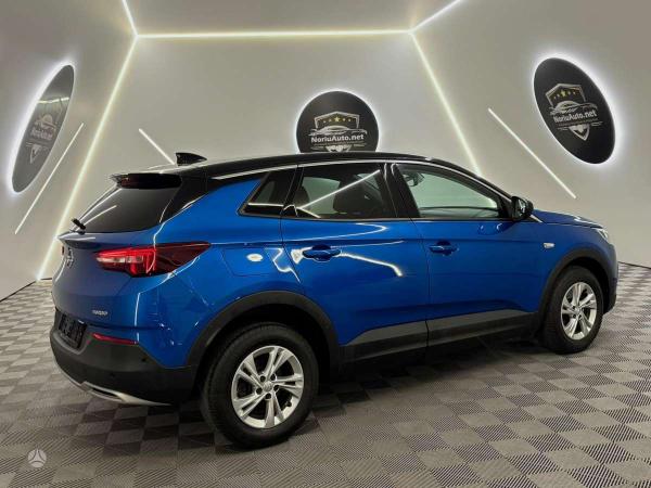 Blue Opel Grandland X 2018 in Marijampole, with an engine capacity of 1.20 L and mileage of 75 thousand km for 12750 €, photo 9 on AUTOMOTO.COM.LV
