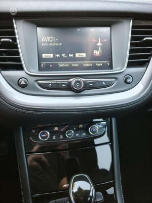 Zils Opel Grandland X 2018 Viļņa, ar dzinēja tilpumu 1.20 L un nobraukumu 154 tūkst. km par 9999 €, foto 18 vietnē AUTOMOTO.COM.LV