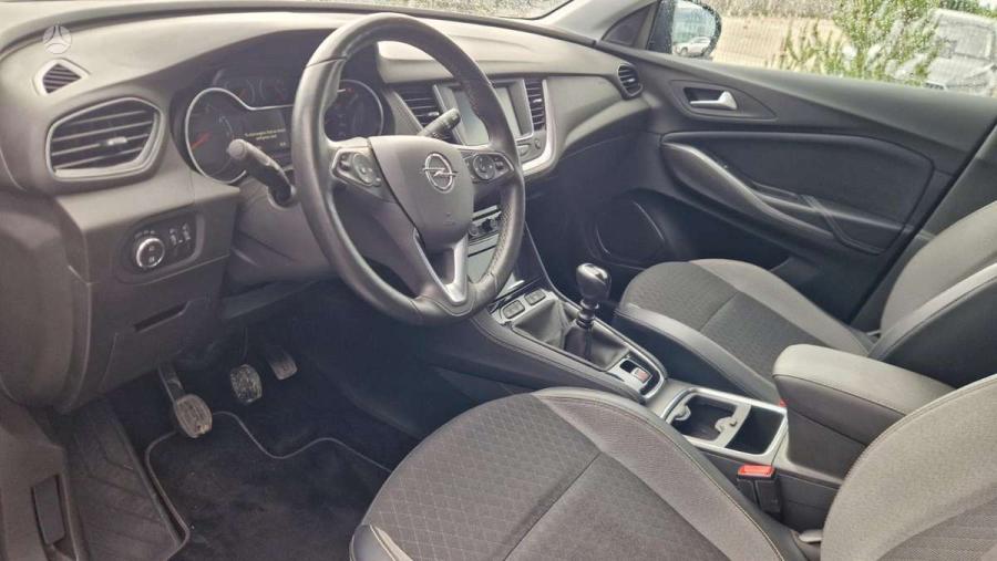 Zils Opel Grandland X 2018 Šauļi, ar dzinēja tilpumu 1.20 L un nobraukumu 124 tūkst. km par 11000 €, foto 14 vietnē AUTOMOTO.COM.LV
