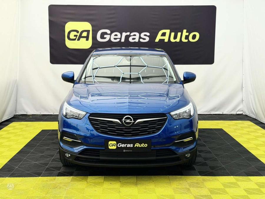 Blue Opel Grandland X 2018 in Vilnius, with an engine capacity of 1.20 L and mileage of 103 thousand km for 10850 €, photo 8 on AUTOMOTO.COM.LV