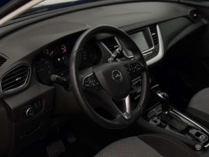 Blue Opel Grandland X 2018 in Vilnius, with an engine capacity of 1.20 L and mileage of 103 thousand km for 10850 €, photo 10 on AUTOMOTO.COM.LV
