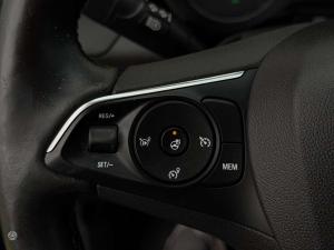 Blue Opel Grandland X 2018 in Vilnius, with an engine capacity of 1.20 L and mileage of 103 thousand km for 10850 €, photo 24 on AUTOMOTO.COM.LV