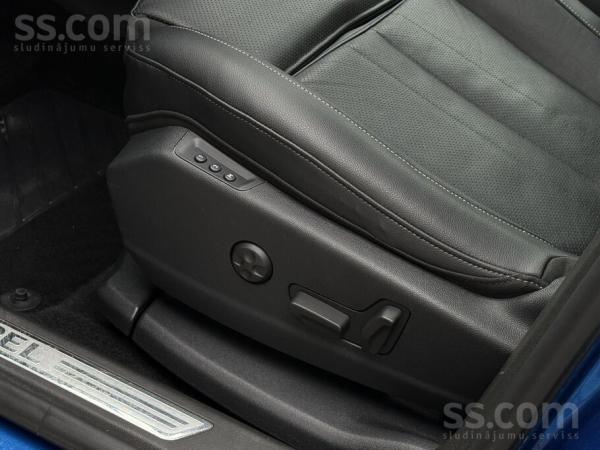 Blue Opel Grandland X 2018 in Tukums, with an engine capacity of 2.00 L and mileage of 207 thousand km for 13499 €, photo 9 on AUTOMOTO.COM.LV