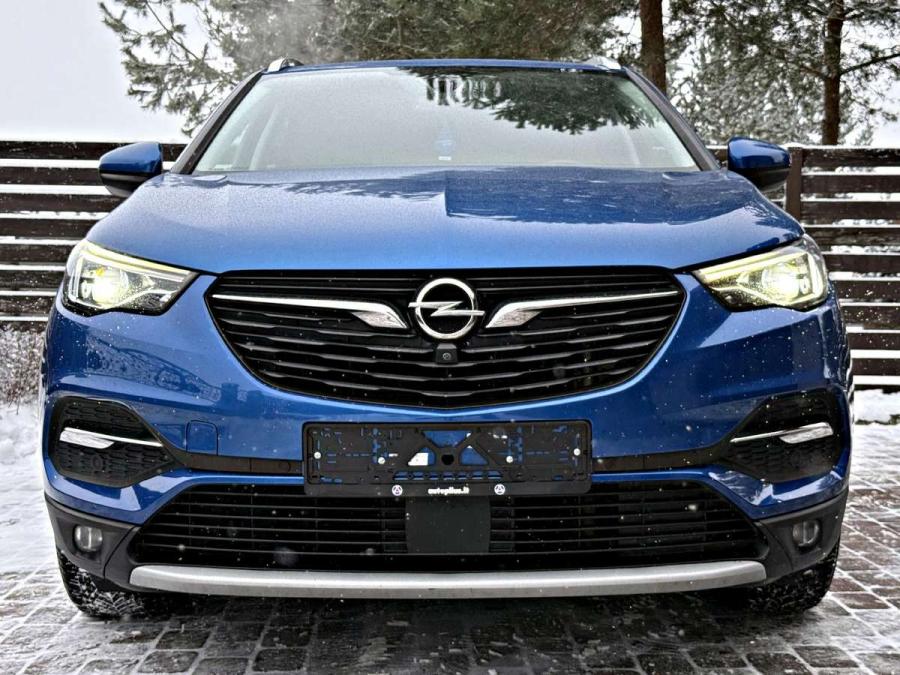 Blue Opel Grandland X 2019 in Siauliai, with an engine capacity of 2.00 L and mileage of 296 thousand km for 11550 €, photo 3 on AUTOMOTO.COM.LV