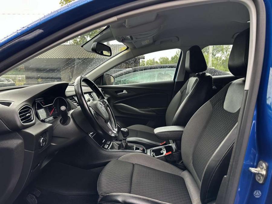 Blue Opel Grandland X 2019 in Kaunas, with an engine capacity of 1.50 L and mileage of 123 thousand km for 11750 €, photo 19 on AUTOMOTO.COM.LV
