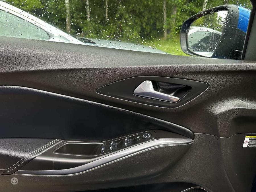 Blue Opel Grandland X 2019 in Kaunas, with an engine capacity of 1.50 L and mileage of 123 thousand km for 11750 €, photo 21 on AUTOMOTO.COM.LV