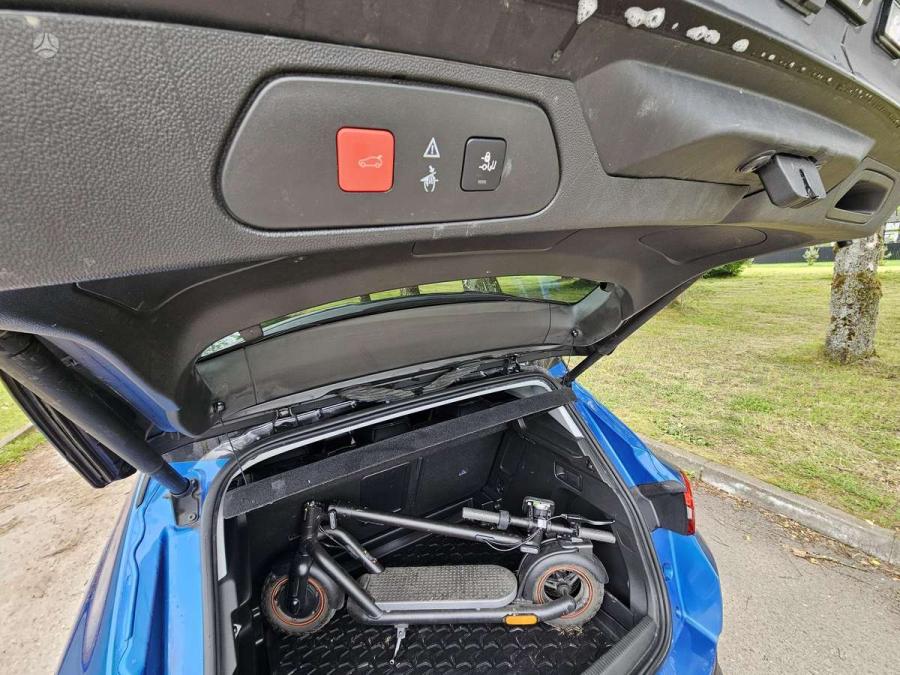 Zils Opel Grandland X 2019 Tauragė, ar dzinēja tilpumu 2.00 L un nobraukumu 205 tūkst. km par 11800 €, foto 18 vietnē AUTOMOTO.COM.LV