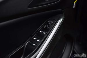 Zils Opel Grandland X 2019 Kretinga, ar dzinēja tilpumu 1.20 L un nobraukumu 104 tūkst. km par 10500 €, foto 12 vietnē AUTOMOTO.COM.LV