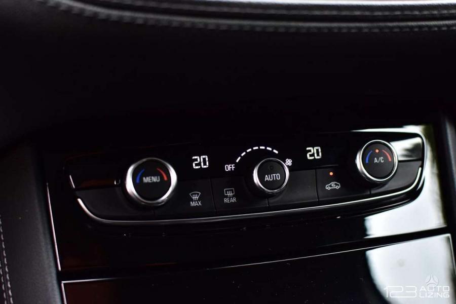 Zils Opel Grandland X 2019 Kretinga, ar dzinēja tilpumu 1.20 L un nobraukumu 104 tūkst. km par 10500 €, foto 19 vietnē AUTOMOTO.COM.LV