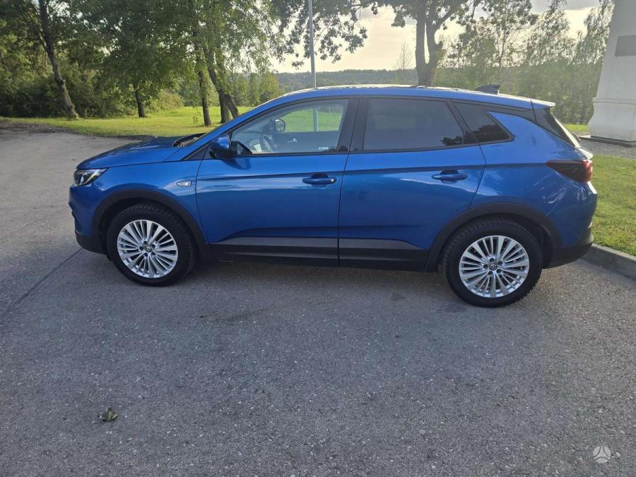 Blue Opel Grandland X 2019 in Kaunas, with an engine capacity of 1.50 L and mileage of 151 thousand km for 9400 €, photo 3 on AUTOMOTO.COM.LV