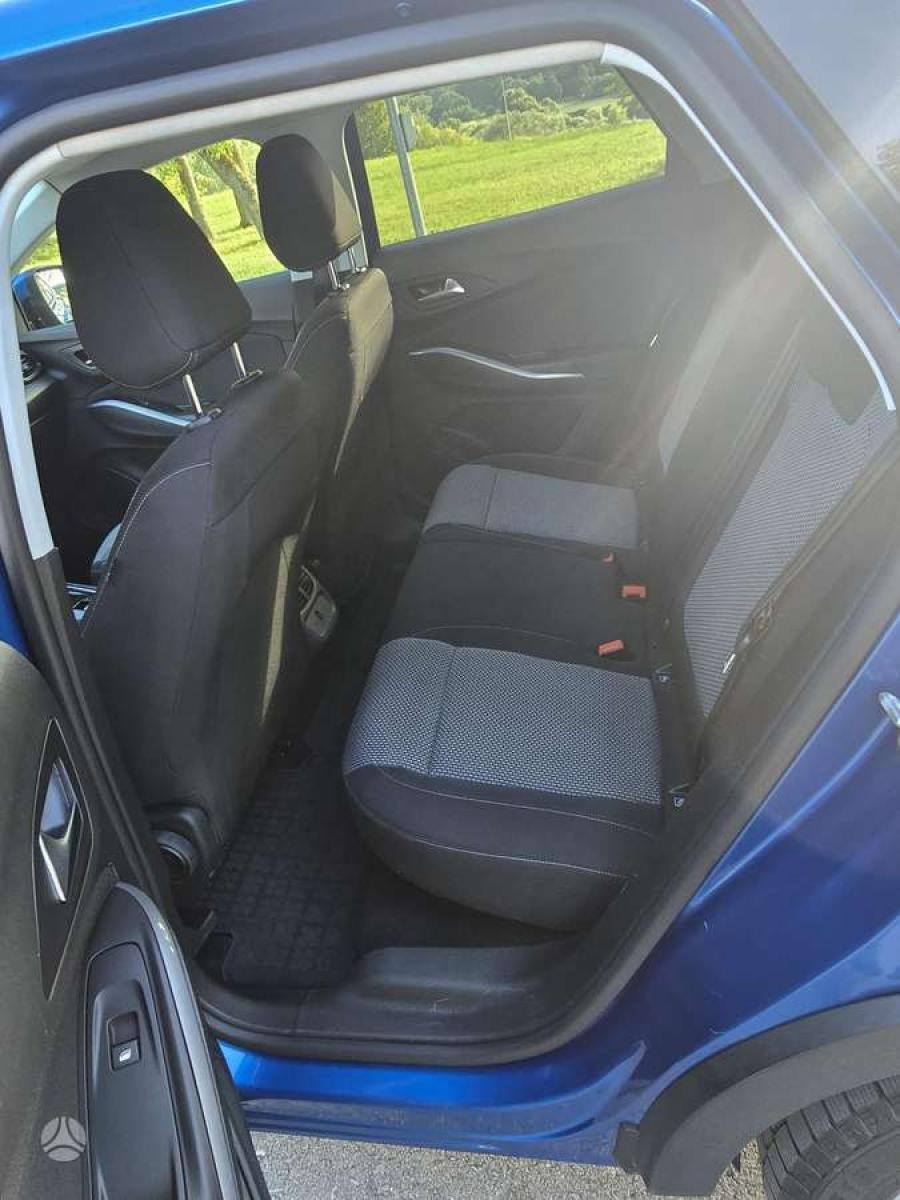 Blue Opel Grandland X 2019 in Kaunas, with an engine capacity of 1.50 L and mileage of 151 thousand km for 9400 €, photo 12 on AUTOMOTO.COM.LV