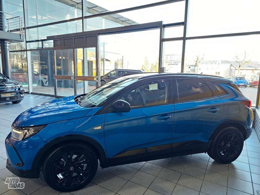 Blue Opel Grandland X 2023 in Kaunas, with an engine capacity of 1.60 L and mileage of 16 thousand km for 33114 €, photo 5 on AUTOMOTO.COM.LV
