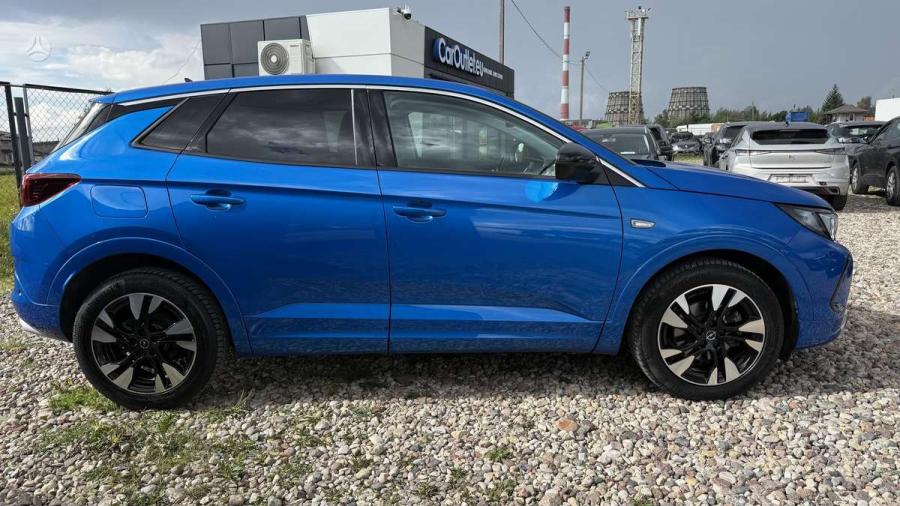 Blue Opel Grandland X 2023 in Vilnius, with an engine capacity of 1.50 L and mileage of 144 thousand km for 15609 €, photo 8 on AUTOMOTO.COM.LV