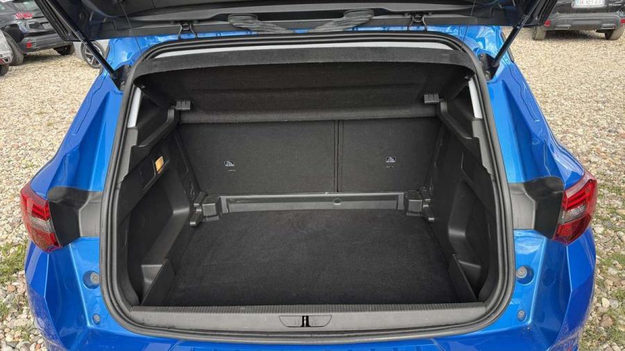 Blue Opel Grandland X 2023 in Vilnius, with an engine capacity of 1.50 L and mileage of 144 thousand km for 15609 €, photo 18 on AUTOMOTO.COM.LV