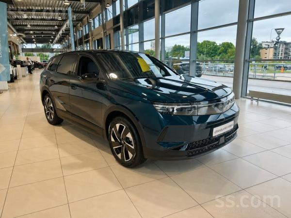Синий Опель Grandland X 2026 в Рига, объемом двигателя 1.20 л и пробегом 0 тыс. км за 31400 €, фото 4 на AUTOMOTO.COM.LV