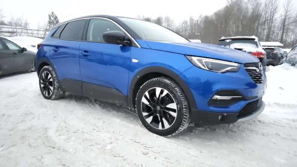 Blue Opel Grandland X 2020 in Utena, with an engine capacity of 1.50 L and mileage of 200 thousand km for 10950 €, photo 6 on AUTOMOTO.COM.LV