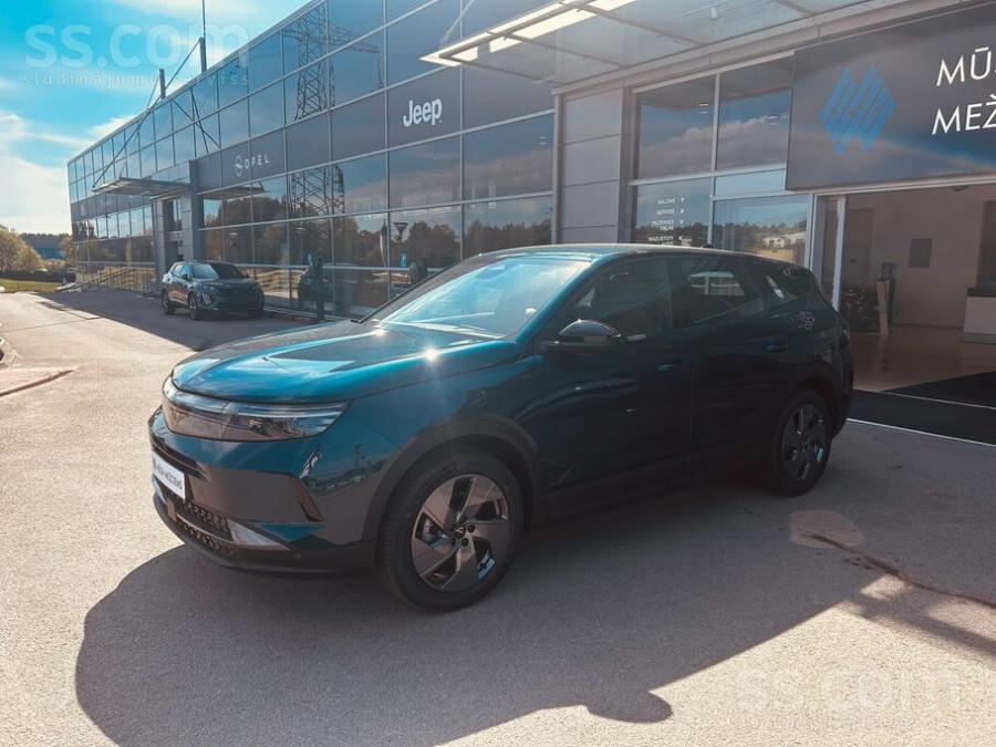 Blue Opel Grandland X 2026 in Riga, with an engine capacity of 1.20 L and mileage of 10 thousand km for 30880 €, photo 1 on AUTOMOTO.COM.LV