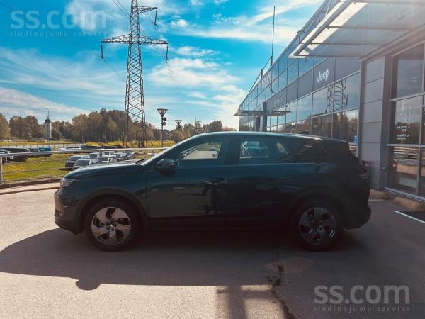 Blue Opel Grandland X 2026 in Riga, with an engine capacity of 1.20 L and mileage of 10 thousand km for 30880 €, photo 4 on AUTOMOTO.COM.LV