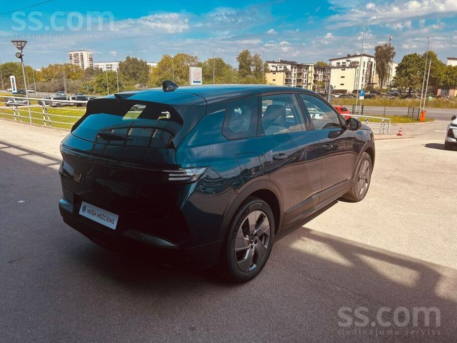 Blue Opel Grandland X 2026 in Riga, with an engine capacity of 1.20 L and mileage of 10 thousand km for 30880 €, photo 9 on AUTOMOTO.COM.LV