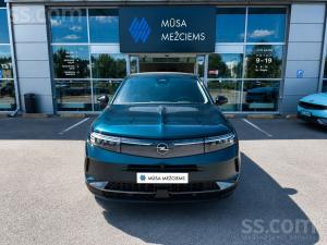 Синий Опель Grandland X 2026 в Рига, объемом двигателя 1.20 л и пробегом 100 тыс. км за 30880 €, фото 3 на AUTOMOTO.COM.LV