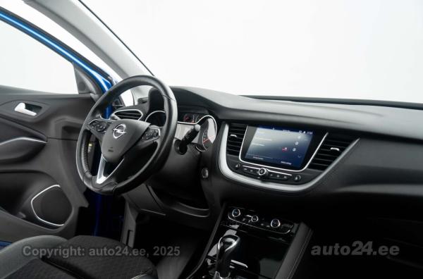 Zils Opel Grandland X 2018 Tallina, ar dzinēja tilpumu 1.20 L un nobraukumu 47 tūkst. km par 14799 €, foto 11 vietnē AUTOMOTO.COM.LV