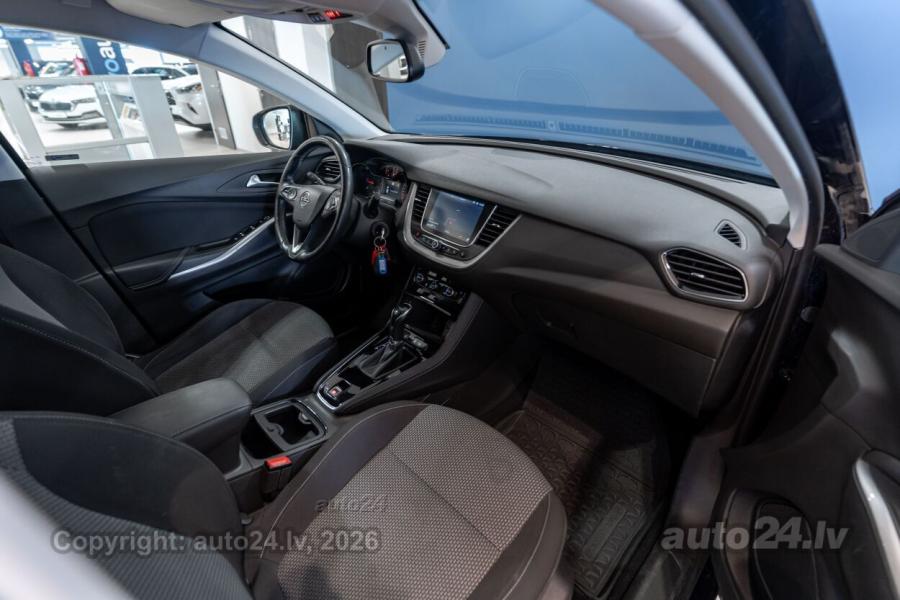 Blue Opel Grandland X 2018 in Tallinn, with an engine capacity of 1.56 L and mileage of 158 thousand km for 11490 €, photo 14 on AUTOMOTO.COM.LV