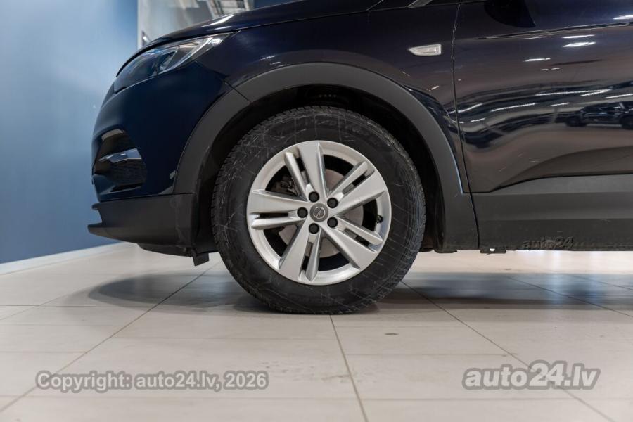 Blue Opel Grandland X 2018 in Tallinn, with an engine capacity of 1.56 L and mileage of 158 thousand km for 11490 €, photo 19 on AUTOMOTO.COM.LV
