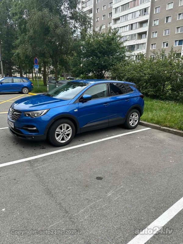 Zils Opel Grandland X 2019 Tallina, ar dzinēja tilpumu 1.20 L un nobraukumu 81 tūkst. km par 13000 €, foto 1 vietnē AUTOMOTO.COM.LV