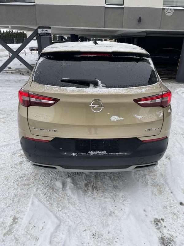 Brown Opel Grandland X 2018 in Kaunas, with an engine capacity of 1.56 L and mileage of 213 thousand km for 11300 €, photo 4 on AUTOMOTO.COM.LV