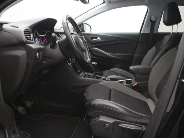 Opel Grandland X 2018 in Vilnius, with an engine capacity of 1.20 L and mileage of 134 thousand km for 10399 €, photo 4 on AUTOMOTO.COM.LV
