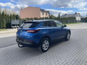 Opel Grandland X 2018 in Kaunas, with an engine capacity of 1.60 L and mileage of 355 thousand km for 8400 €, photo 8 on AUTOMOTO.COM.LV