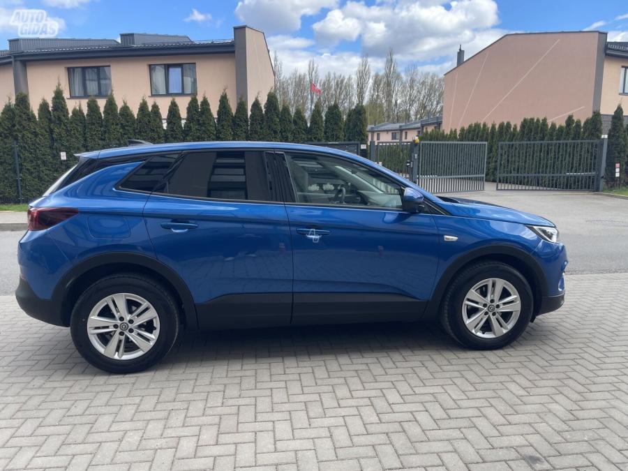 Opel Grandland X 2018 in Kaunas, with an engine capacity of 1.60 L and mileage of 355 thousand km for 8400 €, photo 9 on AUTOMOTO.COM.LV