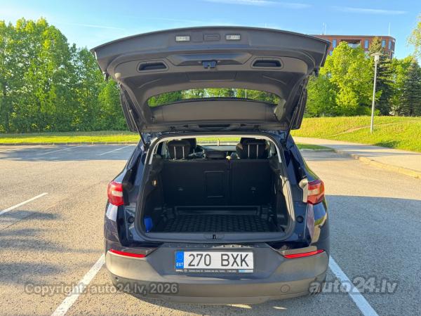 Opel Grandland X 2018 in Tallinn, with an engine capacity of 1.20 L and mileage of 122 thousand km for 12500 €, photo 9 on AUTOMOTO.COM.LV