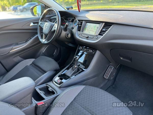 Opel Grandland X 2018 in Tallinn, with an engine capacity of 1.20 L and mileage of 122 thousand km for 12500 €, photo 10 on AUTOMOTO.COM.LV