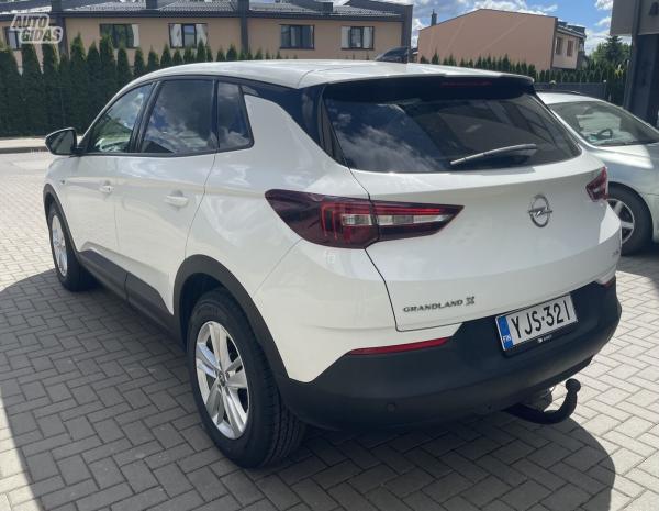Opel Grandland X 2018 in Kaunas, with an engine capacity of 1.60 L and mileage of 196 thousand km for 10400 €, photo 3 on AUTOMOTO.COM.LV