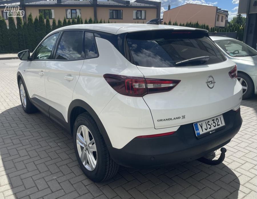Opel Grandland X 2018 in Kaunas, with an engine capacity of 1.60 L and mileage of 196 thousand km for 10400 €, photo 4 on AUTOMOTO.COM.LV