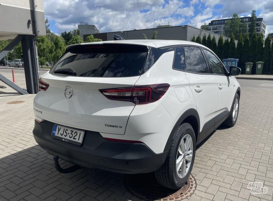 Opel Grandland X 2018 in Kaunas, with an engine capacity of 1.60 L and mileage of 196 thousand km for 10400 €, photo 6 on AUTOMOTO.COM.LV