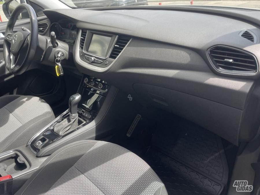 Opel Grandland X 2018 in Kaunas, with an engine capacity of 1.60 L and mileage of 196 thousand km for 10400 €, photo 13 on AUTOMOTO.COM.LV
