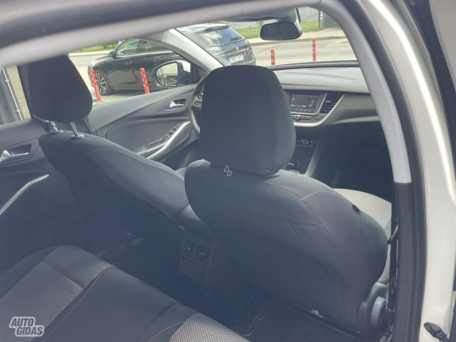 Opel Grandland X 2018 in Kaunas, with an engine capacity of 1.60 L and mileage of 196 thousand km for 10400 €, photo 14 on AUTOMOTO.COM.LV