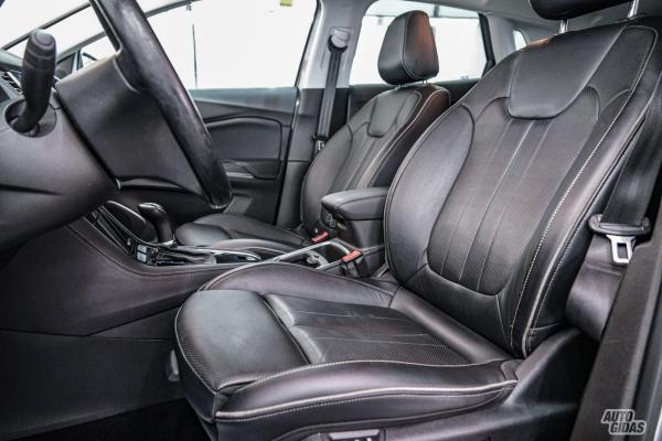 Opel Grandland X 2018 in Kaunas, with an engine capacity of 1.20 L and mileage of 251 thousand km for 10790 €, photo 6 on AUTOMOTO.COM.LV