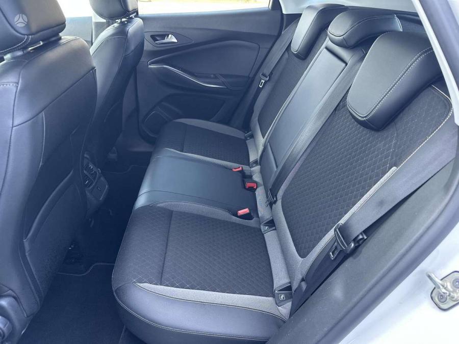 Opel Grandland X 2018 in Klaipeda, with an engine capacity of 1.20 L and mileage of 138 thousand km for 11900 €, photo 23 on AUTOMOTO.COM.LV