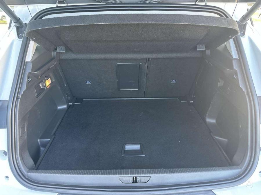 Opel Grandland X 2018 in Klaipeda, with an engine capacity of 1.20 L and mileage of 138 thousand km for 11900 €, photo 28 on AUTOMOTO.COM.LV