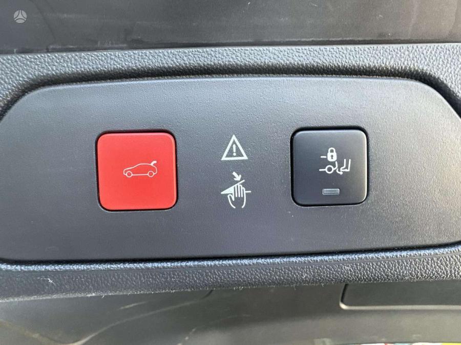 Opel Grandland X 2018 in Klaipeda, with an engine capacity of 1.20 L and mileage of 138 thousand km for 11900 €, photo 29 on AUTOMOTO.COM.LV