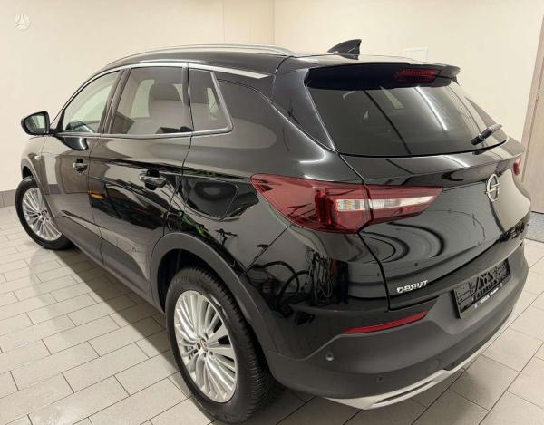 Opel Grandland X 2019 in Kaunas, with an engine capacity of 1.20 L and mileage of 188 thousand km for 11990 €, photo 8 on AUTOMOTO.COM.LV