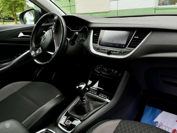 Опель Grandland X 2019 в Шяуляй, объемом двигателя 1.56 л и пробегом 198 тыс. км за 11500 €, фото 3 на AUTOMOTO.COM.LV
