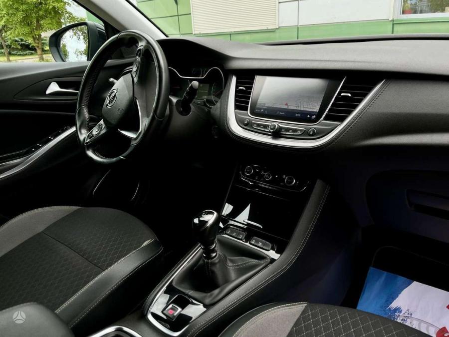 Opel Grandland X 2019 Šauļi, ar dzinēja tilpumu 1.56 L un nobraukumu 198 tūkst. km par 11500 €, foto 4 vietnē AUTOMOTO.COM.LV