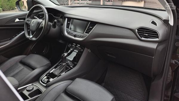 Opel Grandland X 2019 in Siauliai, with an engine capacity of 2.00 L and mileage of 108 thousand km for 17000 €, photo 7 on AUTOMOTO.COM.LV