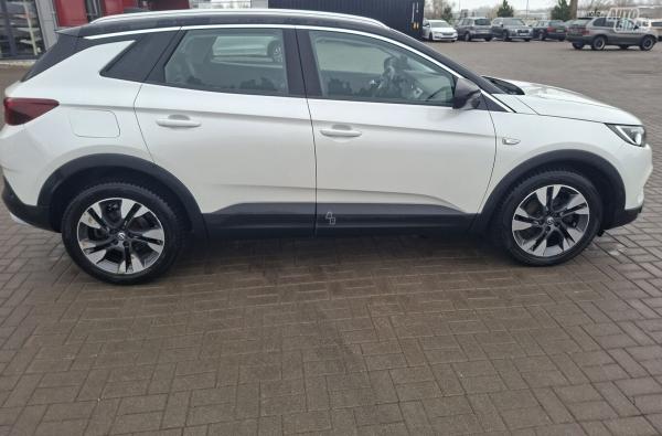 Opel Grandland X 2020 in Taurage, with an engine capacity of 1.60 L and mileage of 139 thousand km for 13900 €, photo 2 on AUTOMOTO.COM.LV